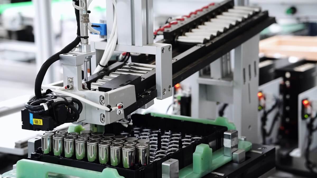 Battery Systems for Industrial and Commercial Use | Inventus Power